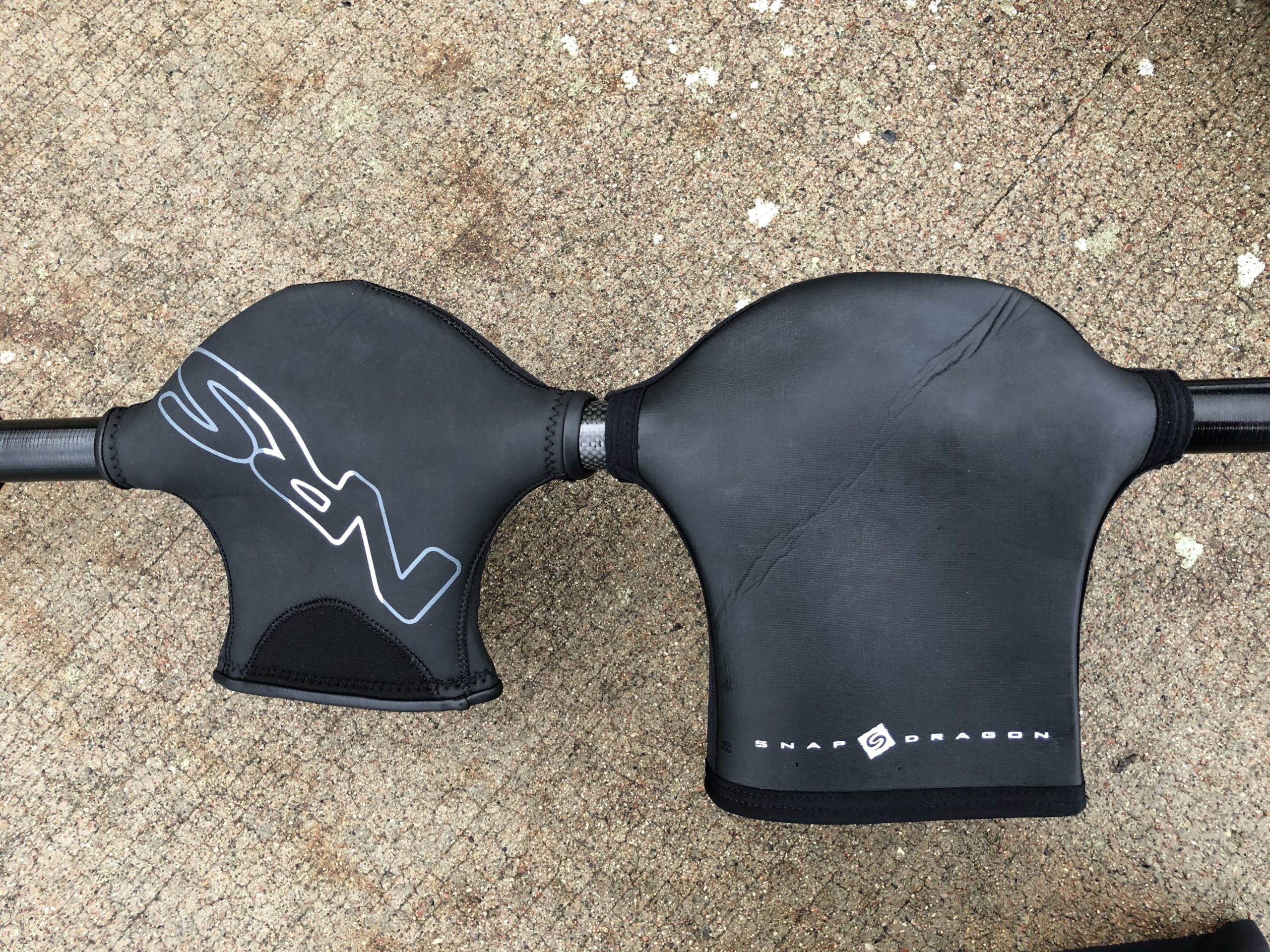 Produkttest av nya pogies Mambas från NRS - Kajak & Uteliv